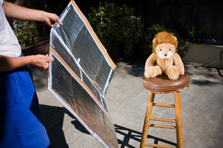 Make Your Own Aluminum Foil Reflector | PetaPixel
