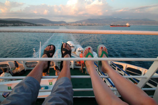 Feet First: Creative Travel Photos From a First-Person Perspective ...