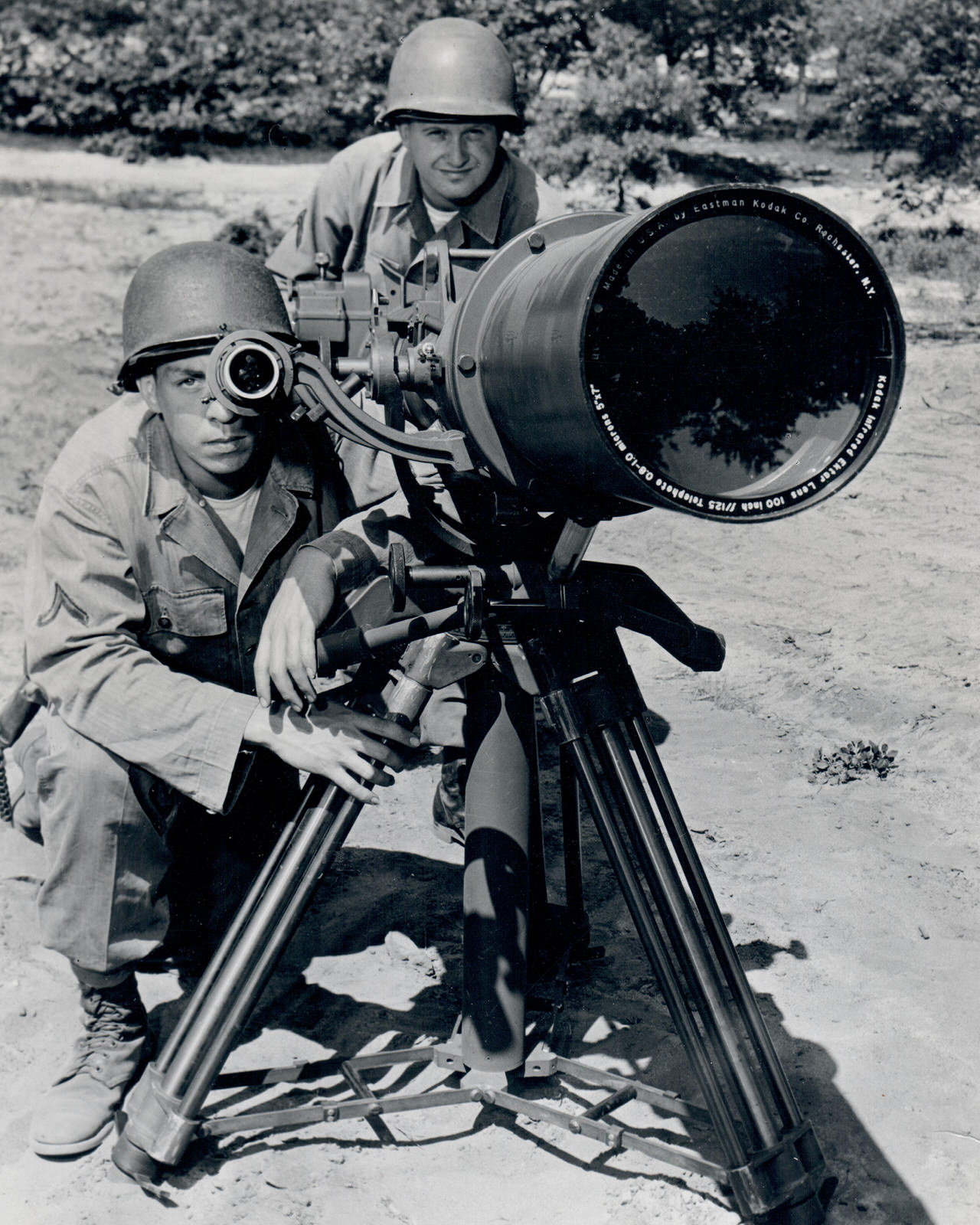 This Old US Army Camera Had a 100-Inch Infrared Lens and Required a ...