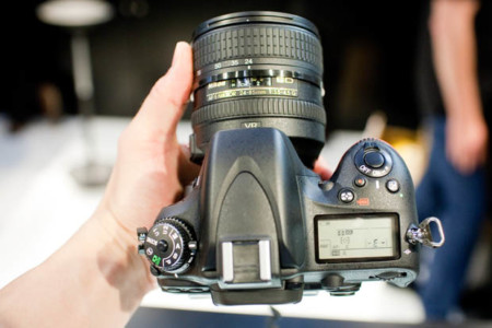Hands-on with the Nikon D600, a More Affordable Full Frame DSLR | PetaPixel