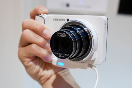 Hands-on with the Samsung Galaxy Camera, the Voiceless Phonecamera ...