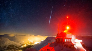 Frozen Camera: What a DSLR Looks Like When Shooting in a -25°C ...