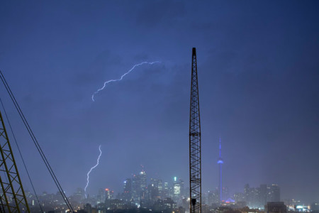 How to Photograph Lightning, From Start to Finish | PetaPixel
