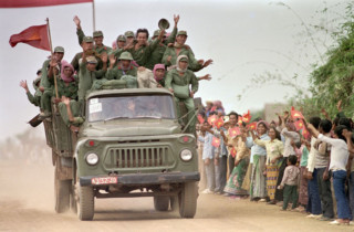 Jeff Widener: The Photographer Behind the Iconic 'Tank Man' Photo ...