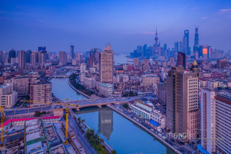 Impressive Time-Lapse Tour of Shanghai | PetaPixel
