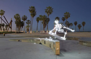 Light Goes On: An Unbelievable 700 Frame Stop Motion Light Painting ...