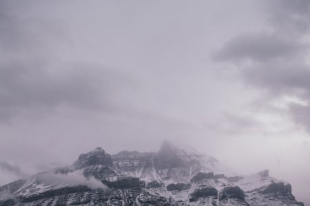 Beautiful Time-Lapse and Photos of Fog Rolling Through the Rocky ...