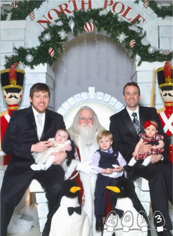These Two Brothers Have Had Their Photo Taken with Santa for 30 Years ...