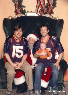 These Two Brothers Have Had Their Photo Taken with Santa for 30 Years ...