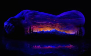 Bodyscapes: Spectacular Black Light Body Art Photography by John ...