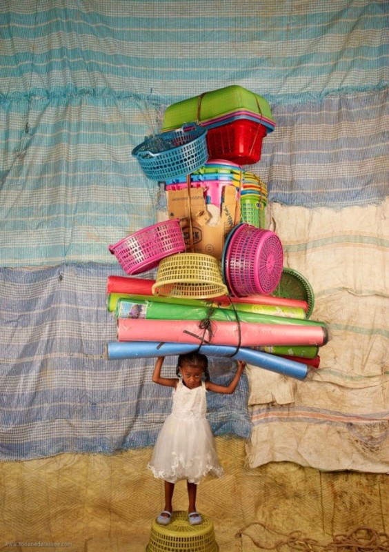 Photo Series Pays Tribute to the Insane Burdens People Around the World ...