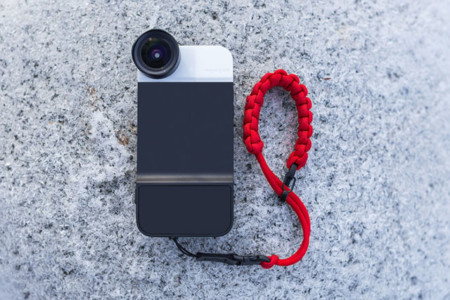 The Moment Case Equips Your iPhone with a Shutter Button, Lens, and ...