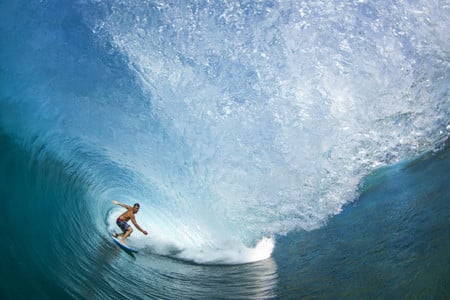 A Look Into the Life and Work of Surf Photographer Zak Noyle | PetaPixel