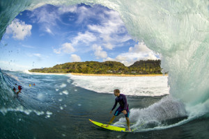 A Look Into the Life and Work of Surf Photographer Zak Noyle | PetaPixel