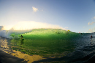 A Look Into the Life and Work of Surf Photographer Zak Noyle | PetaPixel