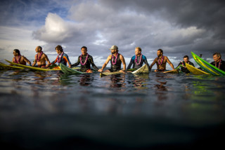 A Look Into the Life and Work of Surf Photographer Zak Noyle | PetaPixel