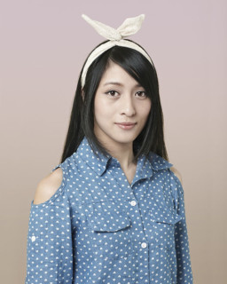 Head Shots of Hand Models: These Are The People Behind Those Hands in ...