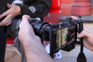 Beastgrip Pro is a Versatile Lens Adapter and Camera Rig for Smartphone ...