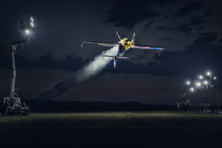 Photographer Shoots Airplane Flyby with 30 Strobes | PetaPixel