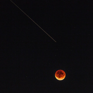 The Best Photos from the 2015 Supermoon Lunar Eclipse | PetaPixel