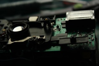 A Brief History of the Camera Flash, From Explosive Powder to LED ...