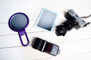 How to Use Cheap Mirrors and a Flash for Creative Portrait Lighting ...