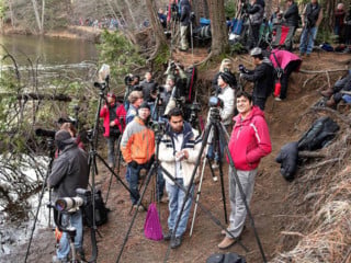 This is What the Crowd of Photographers Looks Like During 'Firefall' in ...