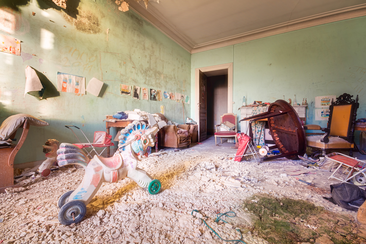 Exploring a Gorgeous Abandoned Castle... and Getting Caught | PetaPixel