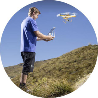 This 24K Gold Plated DJI Phantom 4 Drone Costs $24,000 | PetaPixel