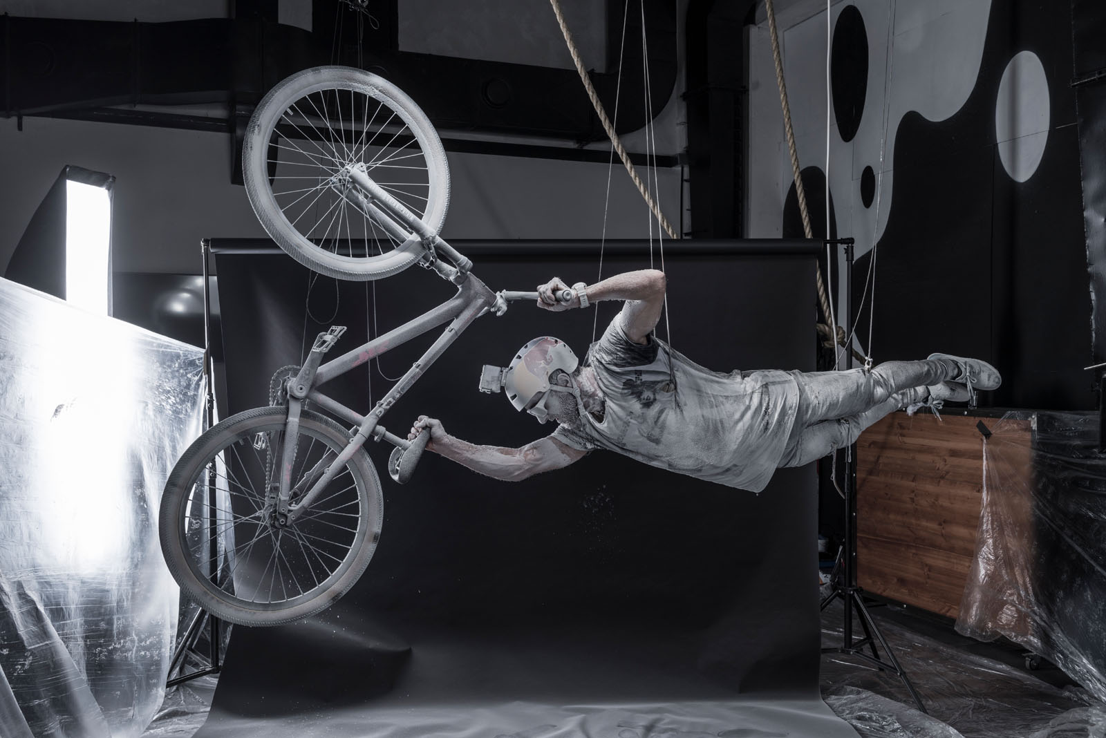 How to Shoot 'Frozen' Action Sports Athletes in a Photo Studio | PetaPixel