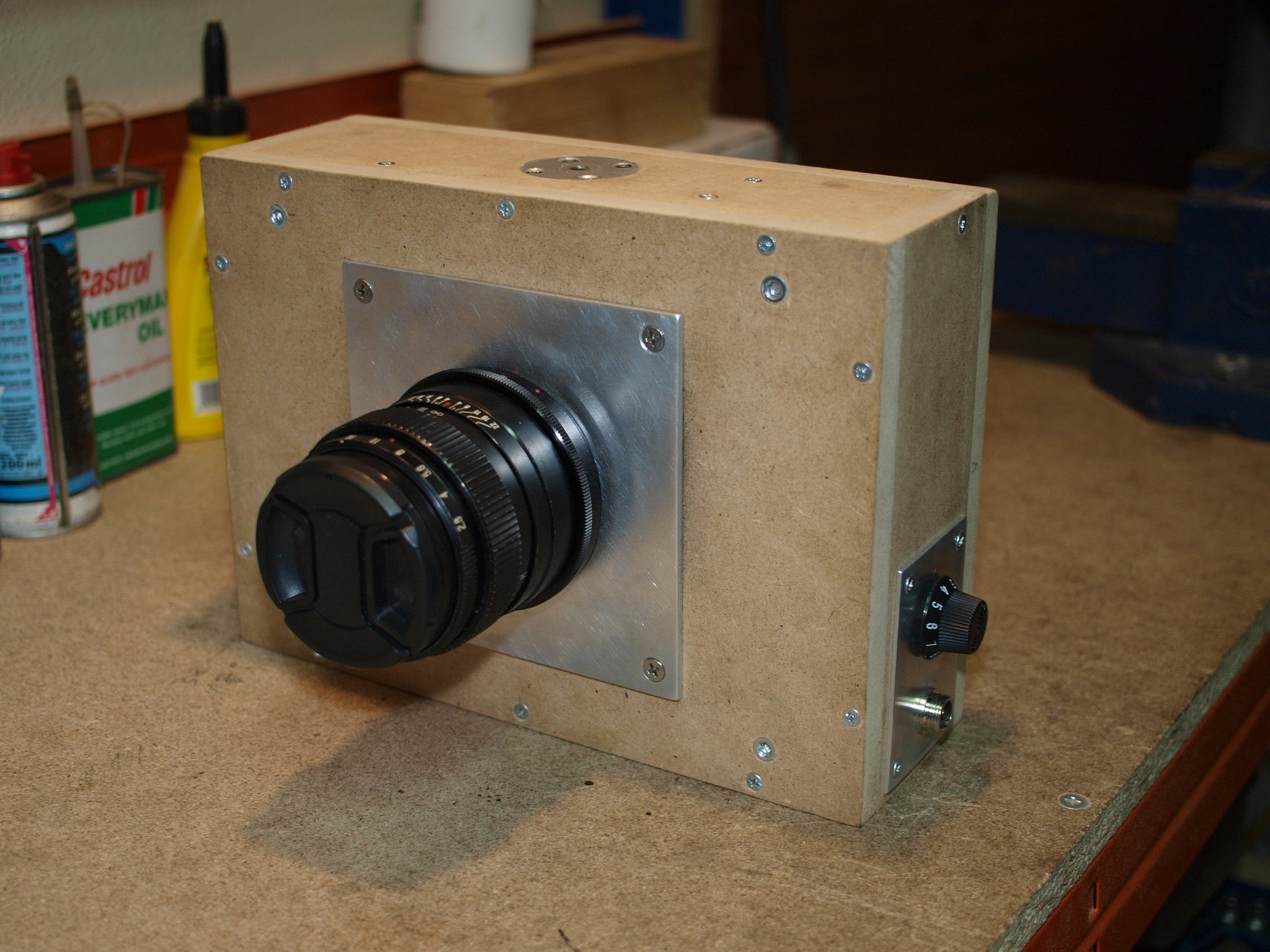 This Photographer Built His Own DIY Medium Format Slit-Scan Film Camera | PetaPixel