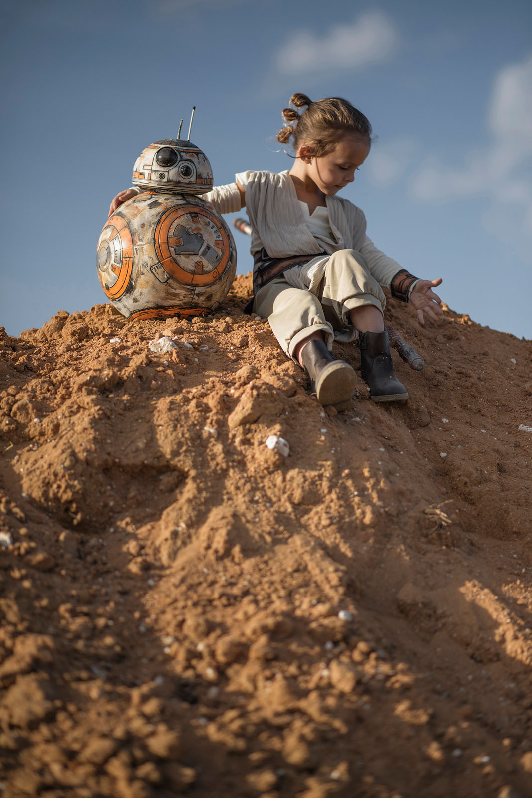 I Photographed My 3-Year-Old Girl as Rey from Star Wars | PetaPixel