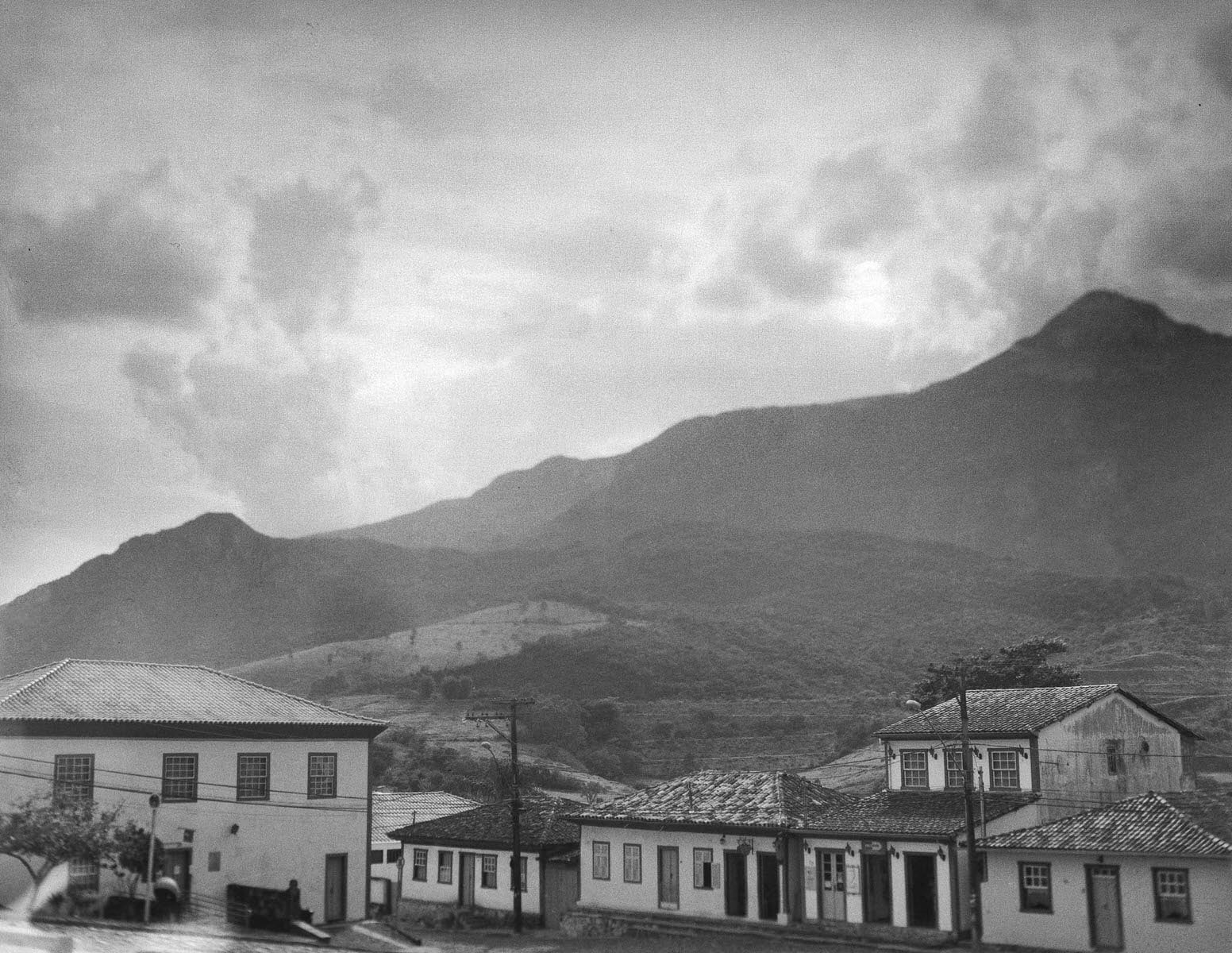 Traveling with a Large Format Camera Through Brazil's Estrada Real ...