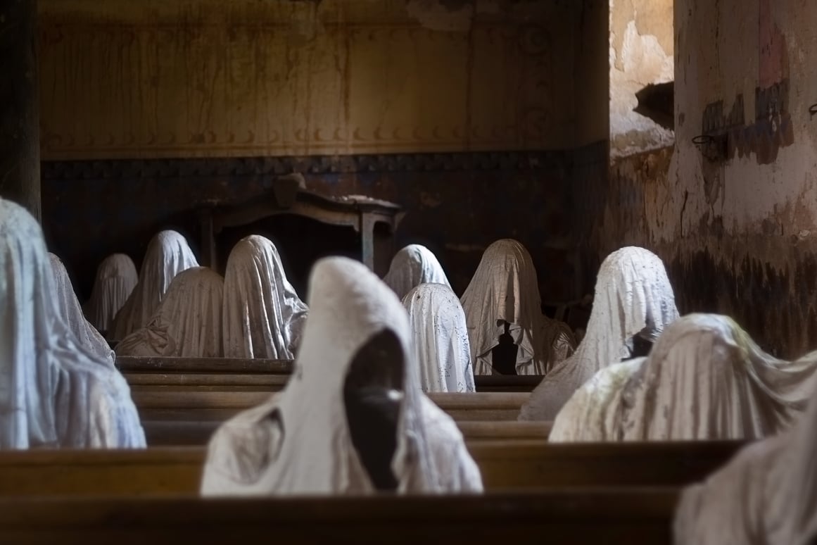 Photographing the Famous Abandoned Church Full of 'Ghosts' | PetaPixel