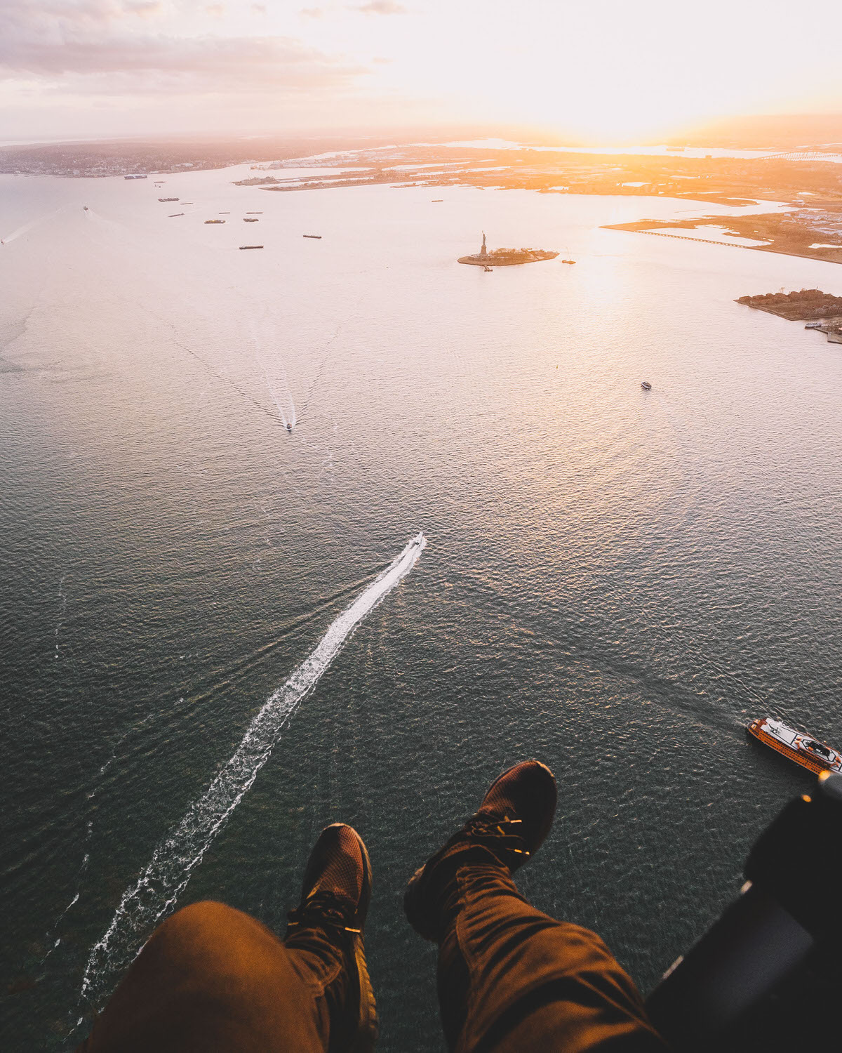 Tips for Shooting Aerial Photos from a Helicopter | PetaPixel