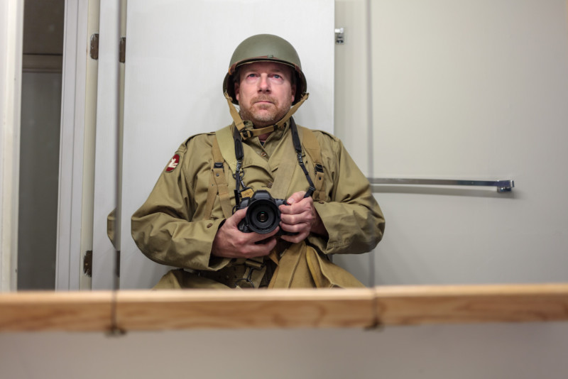Playing World War II: Photographing an Ultra-Realistic Reenactment ...