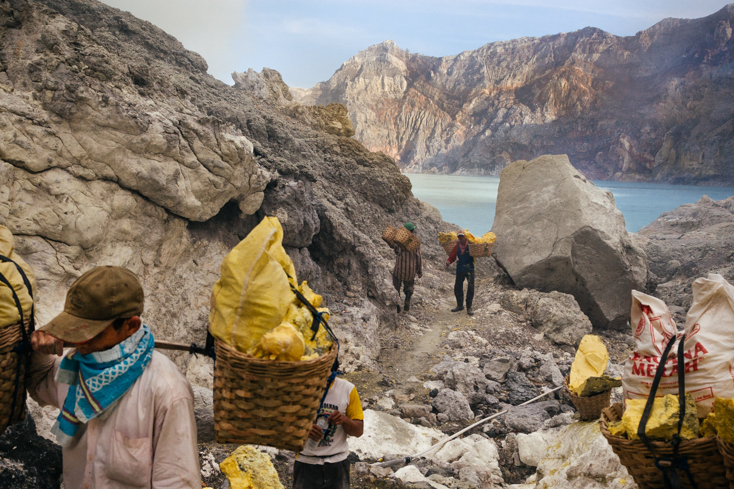 Photo Essay: A Day in the Sulfur Mines of Kawah Ijen | PetaPixel