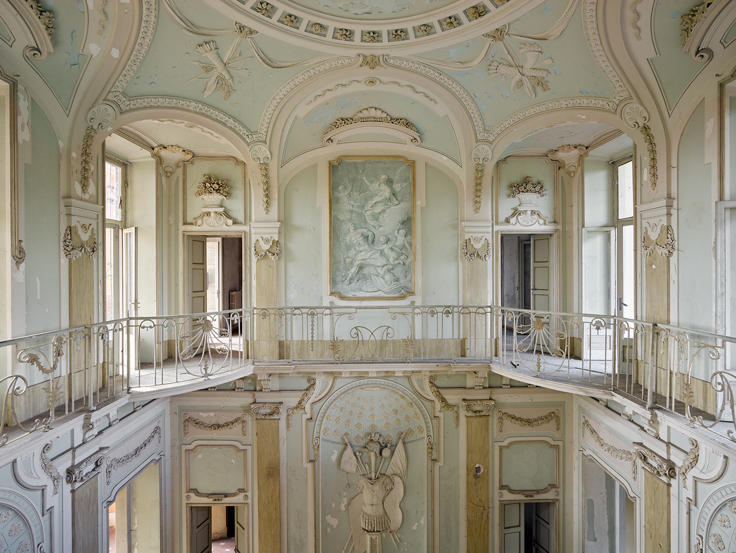 Photographer Spent 5 Years Capturing the Beauty of Decaying Buildings ...