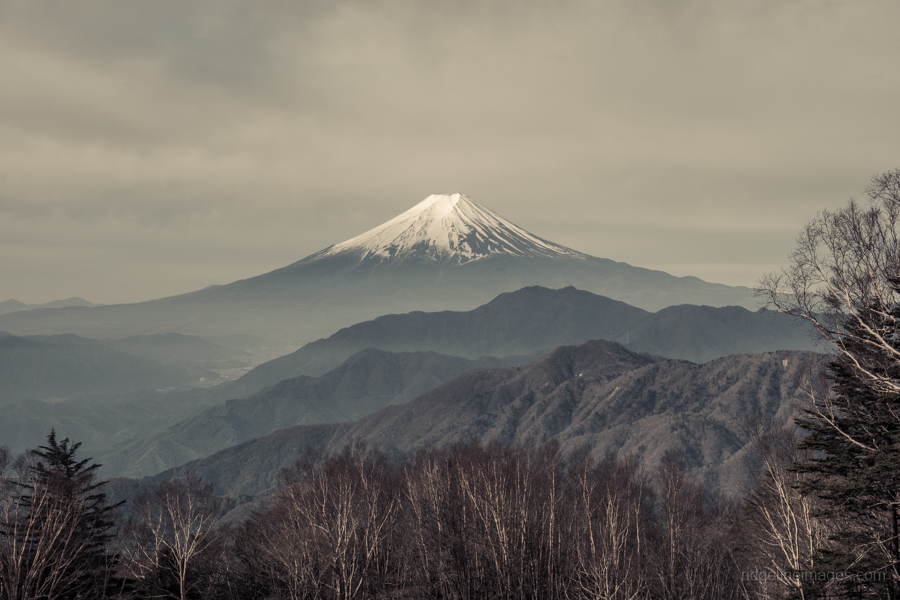 Rephotographing Mt. Fuji, As Seen on the 500-Yen Japanese Banknote ...