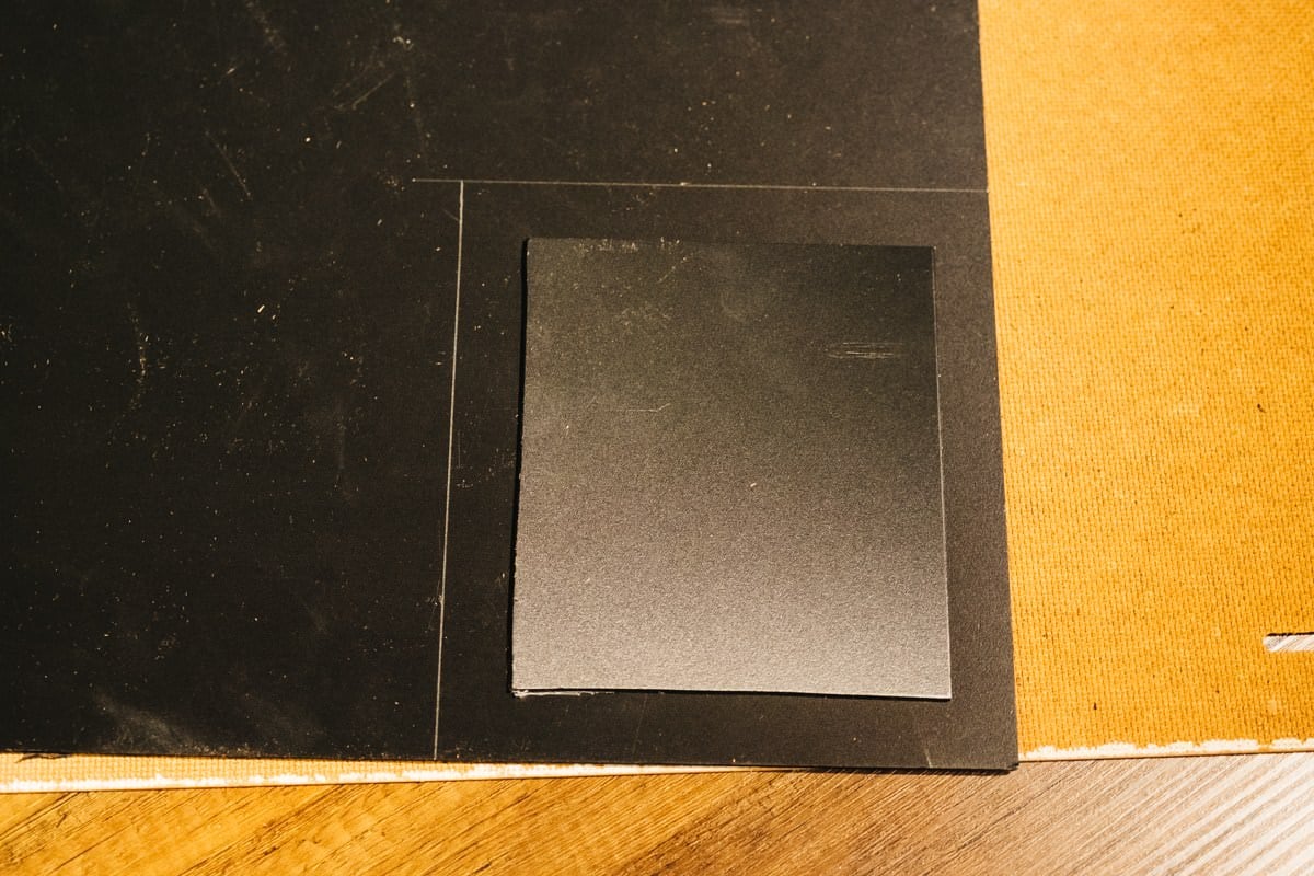 How to Build Your Own Monitor Hood for Less Than $12 | PetaPixel