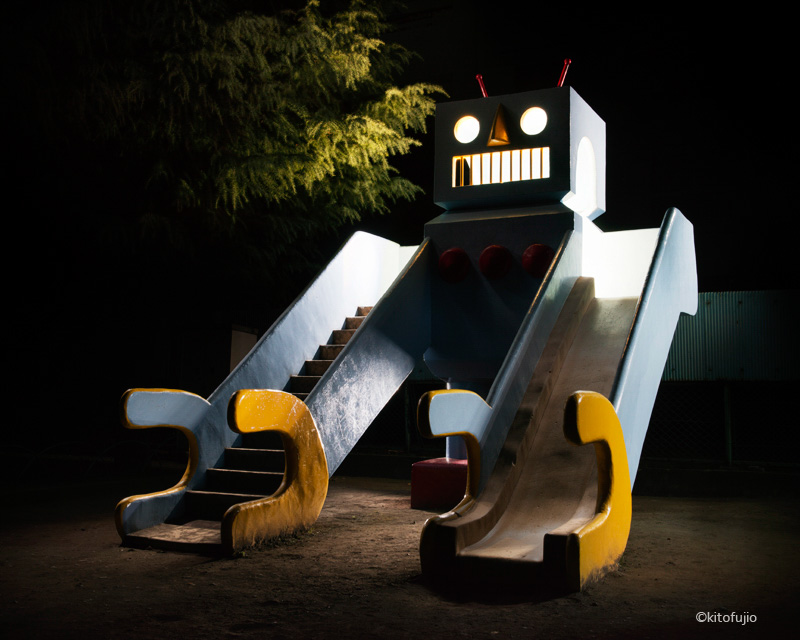 Photos of Japan's Unusual Playgrounds at Night | PetaPixel