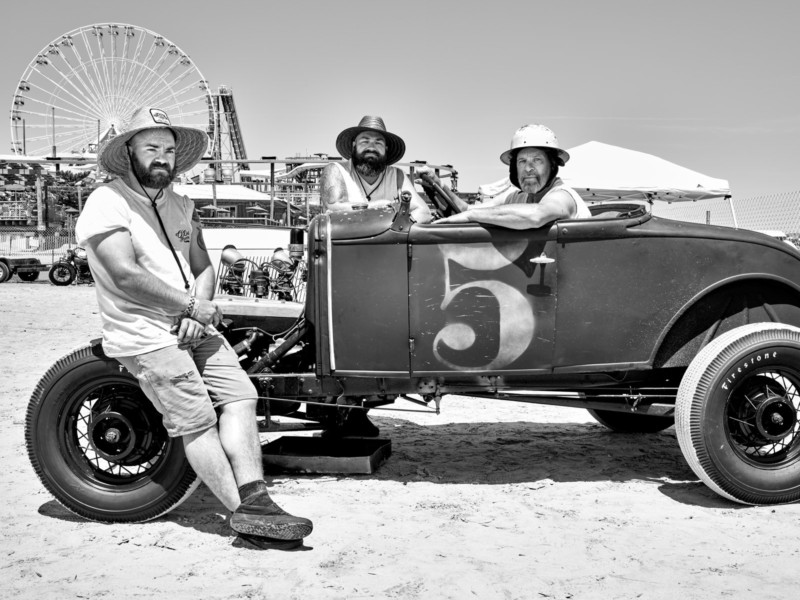 101-Megapixel B&W Photos of Pre-War Era Racing | PetaPixel
