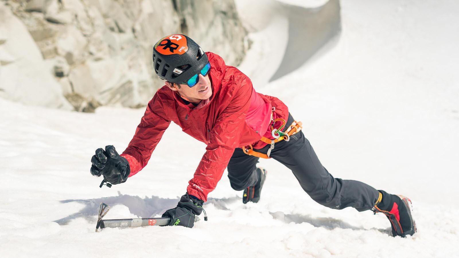 Tips for Shooting Mountaineering at High Altitudes | PetaPixel