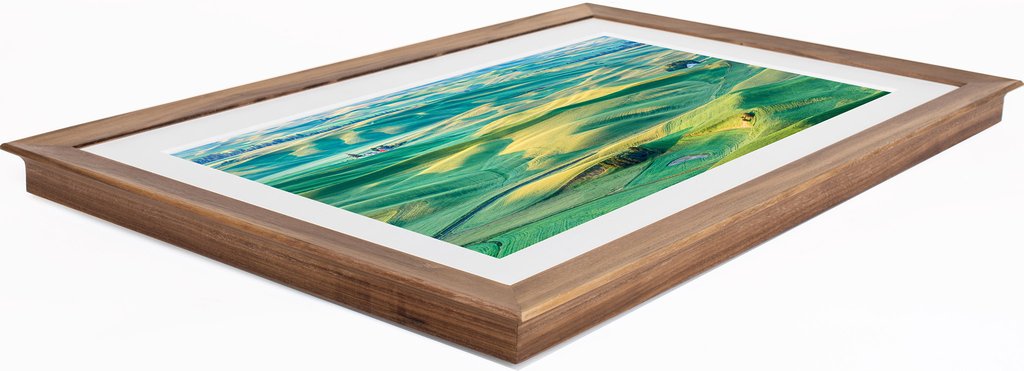 Meural is a Smart Digital Photo Frame with Gesture Controls | PetaPixel