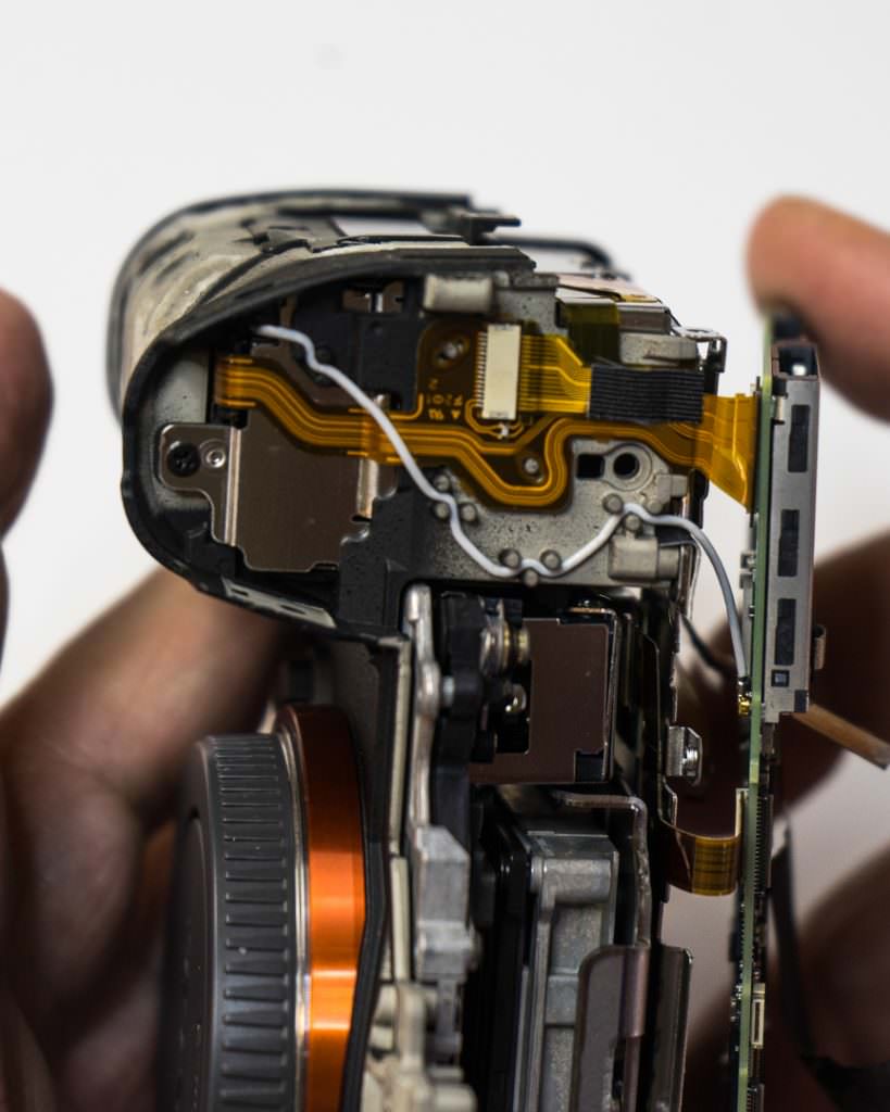 A Teardown of the New Sony a7R III | PetaPixel