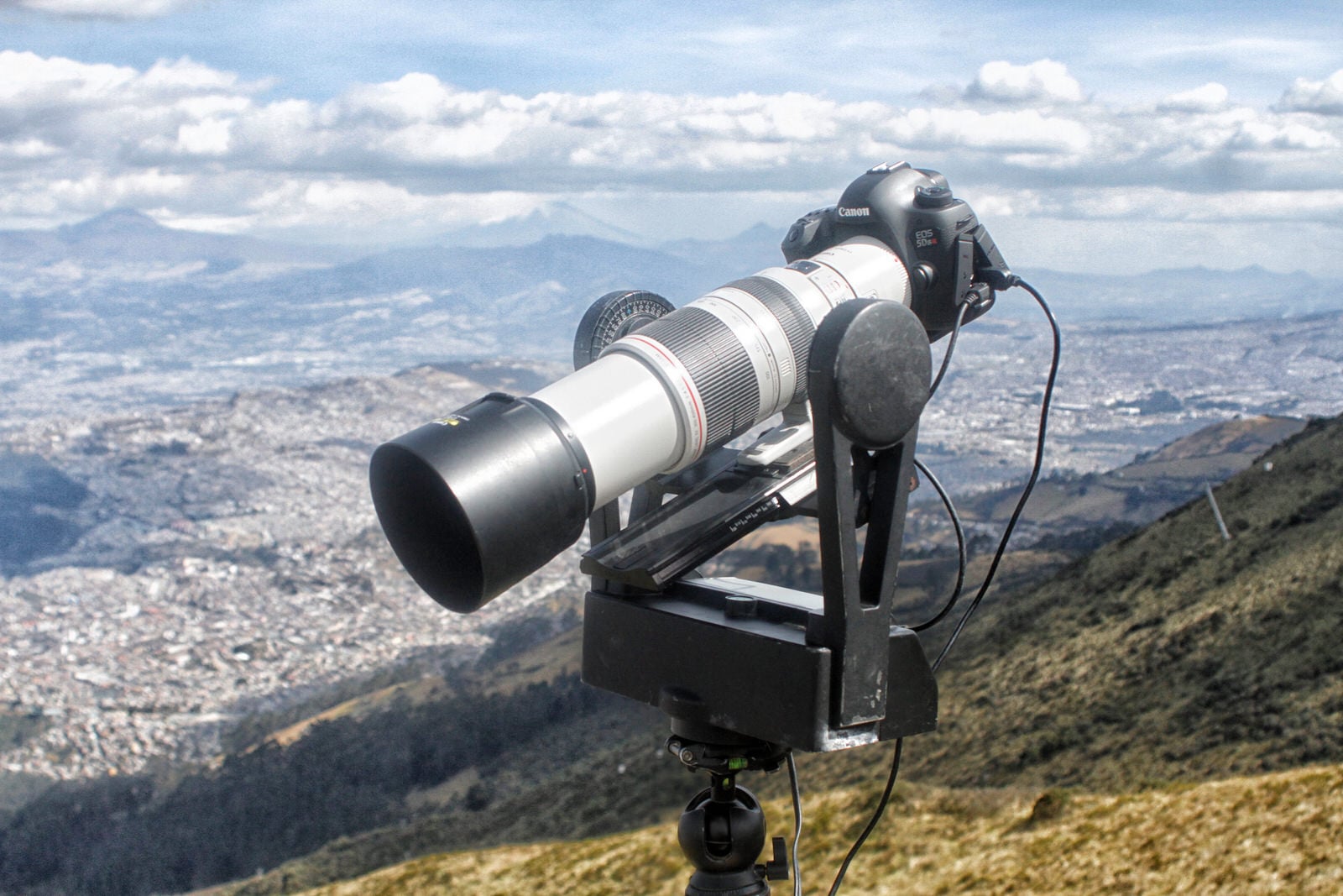 How I Created a 16-Gigapixel Photo of Quito, Ecuador | PetaPixel