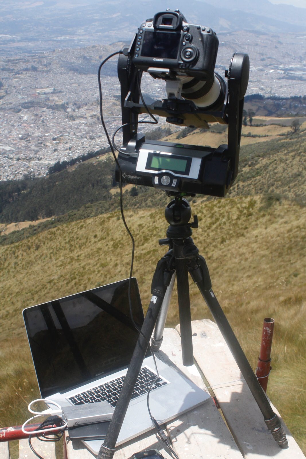 How I Created a 16-Gigapixel Photo of Quito, Ecuador | PetaPixel