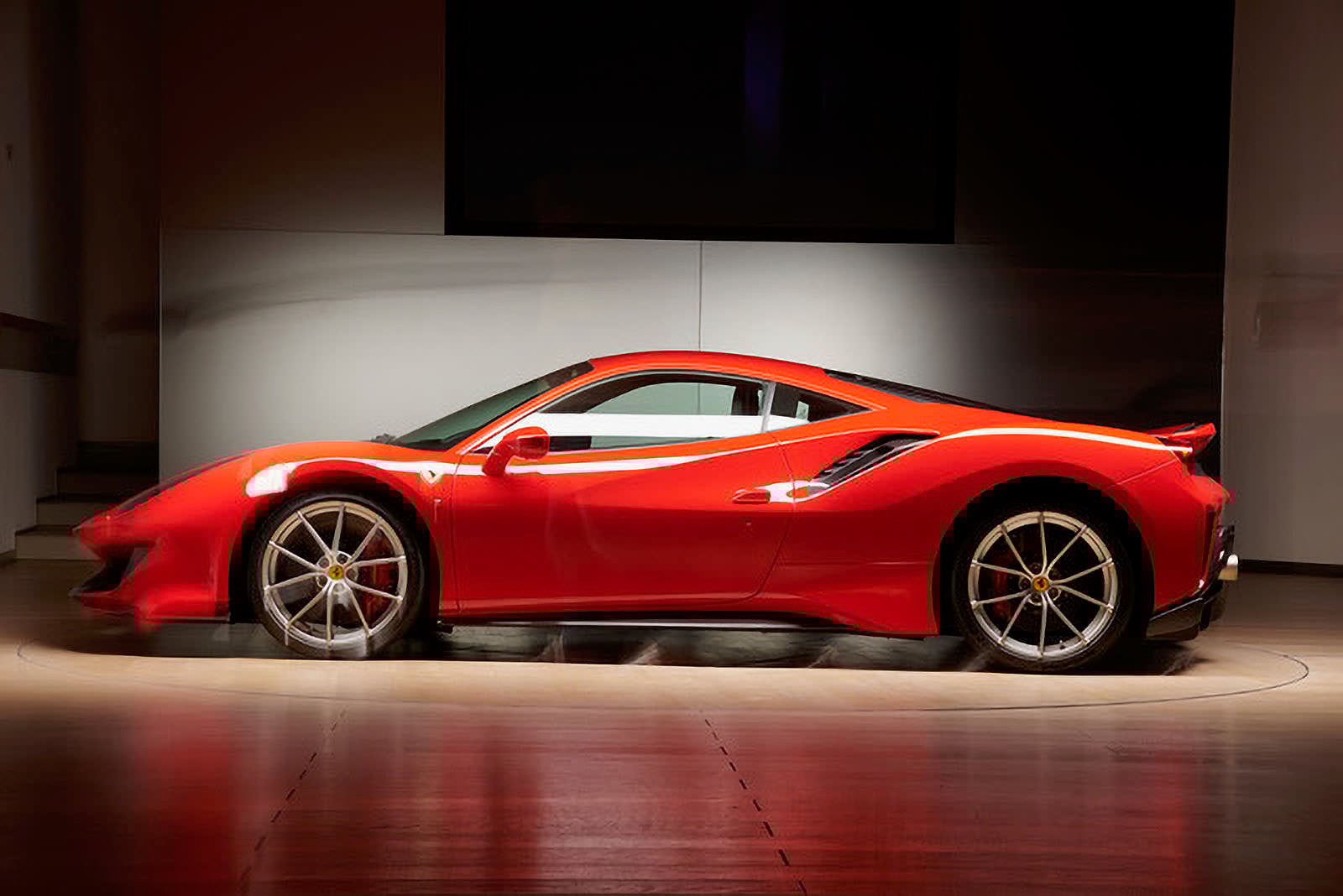 How a Sigma Art Lens Messed Up My Ferrari Photo Shoot | PetaPixel