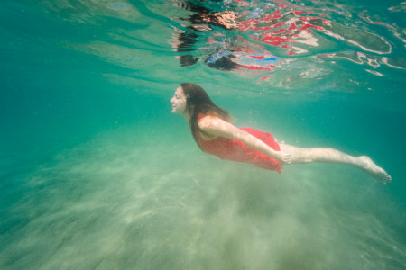 How to Take Underwater Photos | PetaPixel