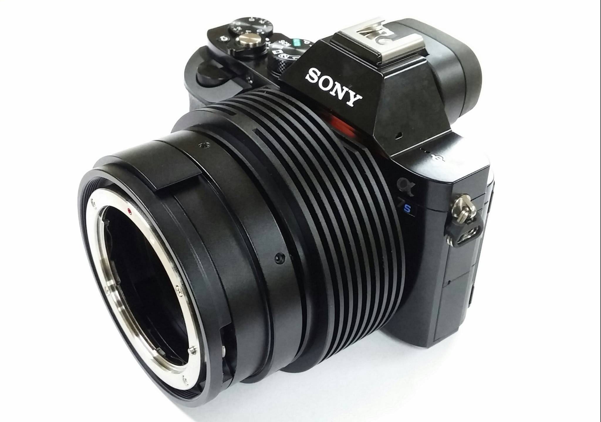 These Modded Cameras Have Sensors Extracted for Extreme Cooling | PetaPixel